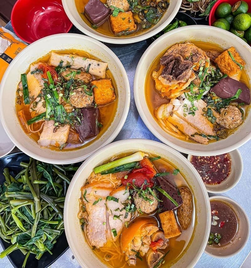 Bun Rieu: Vietnam's Must-Have Crab Soup